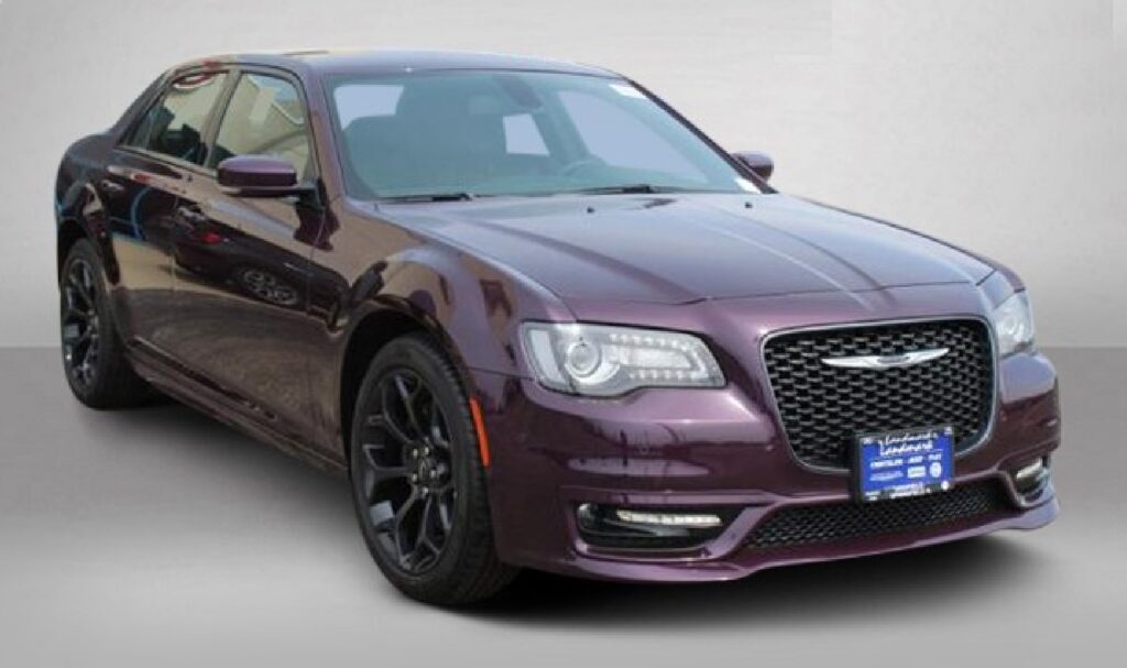 Chrysler 300's New Splashes Of Color Hits Dealerships: - MoparInsiders