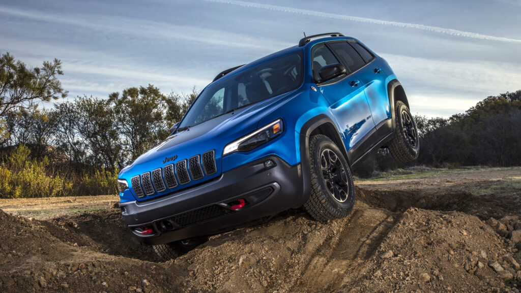 Stellantis Issues Recall for 2017 to 2019 Jeep® Cherokee | MoparInsiders