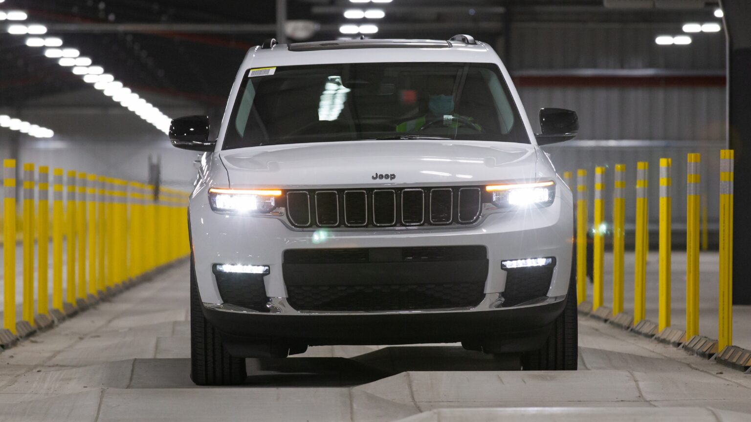 VIDEO: An In-Depth Look Inside The New Detroit Assembly Complex - Mack ...