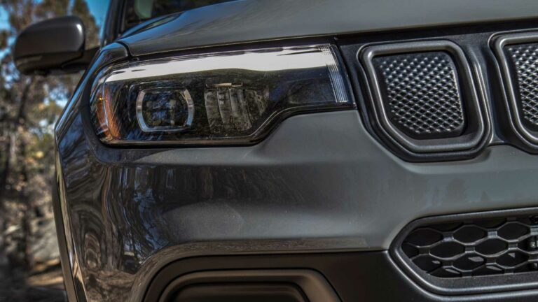 2022 Jeep® Compass Earns IIHS TOP SAFETY PICK Rating! - MoparInsiders