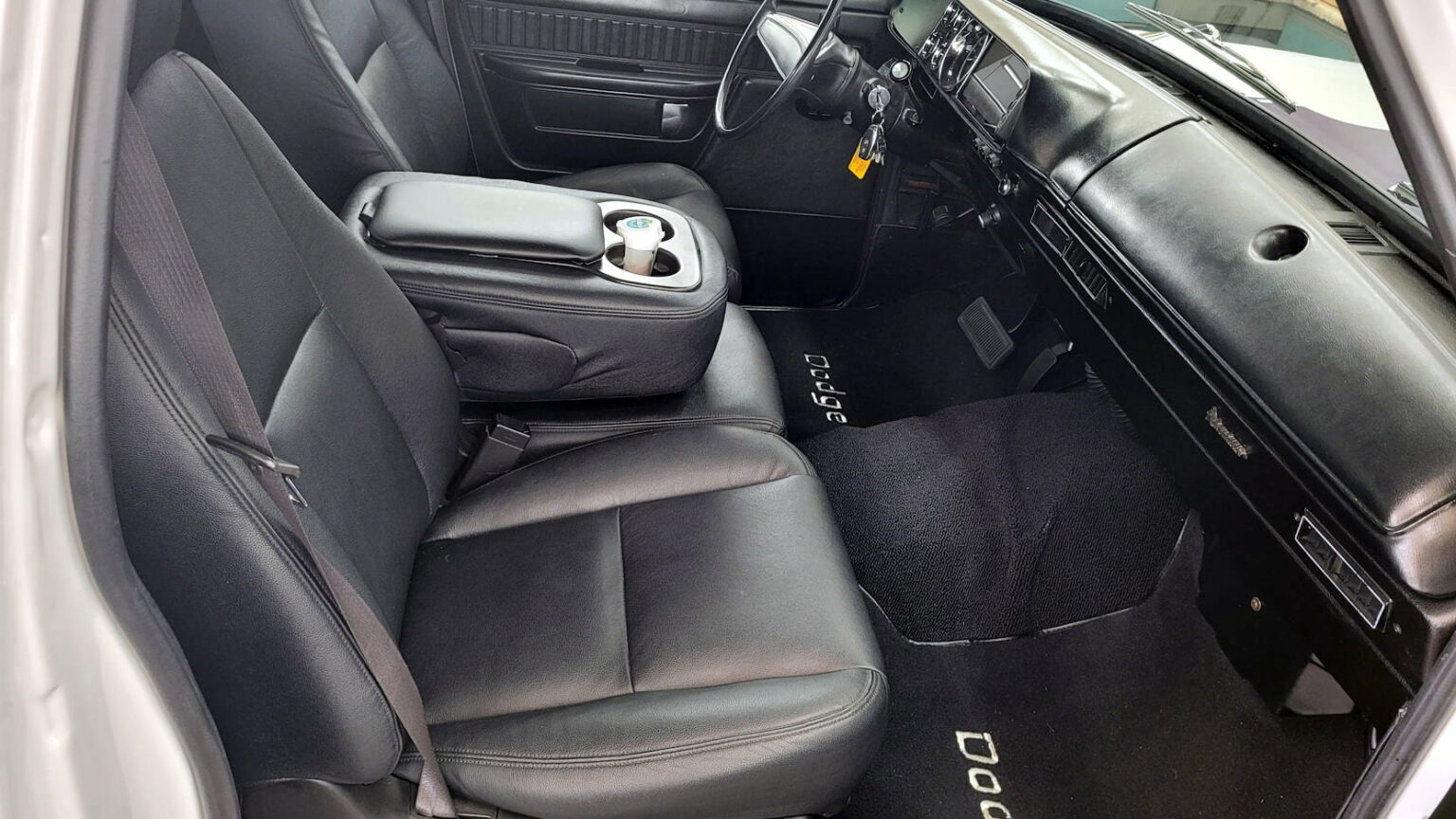 HELLCAT The World: HEMI HELLCAT Hauler Goes To Auction At Mecum Dallas ...