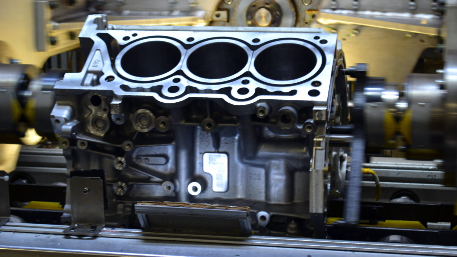 Saltillo South Celebrates 6,000,000th Pentastar Engine Produced There ...