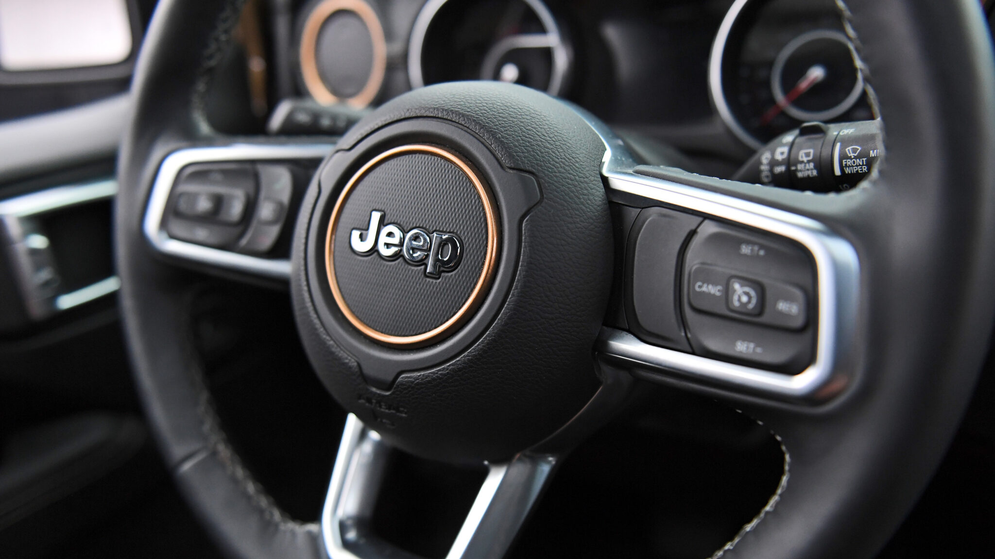 WRANGLER THREE-ROW: Meet The Jeep® Wrangler Overlook Concept ...