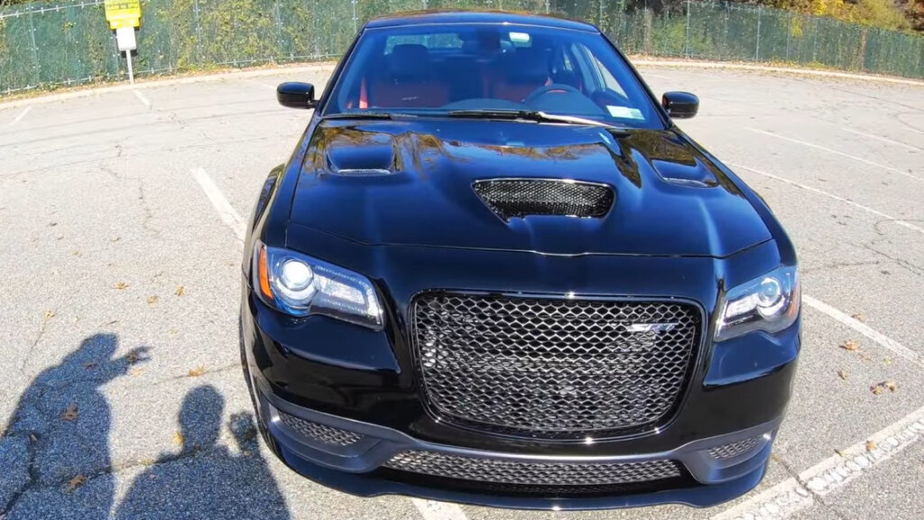 HELLCAT The World - Take A Ride In A Chrysler 300 SRT Hellcat ...