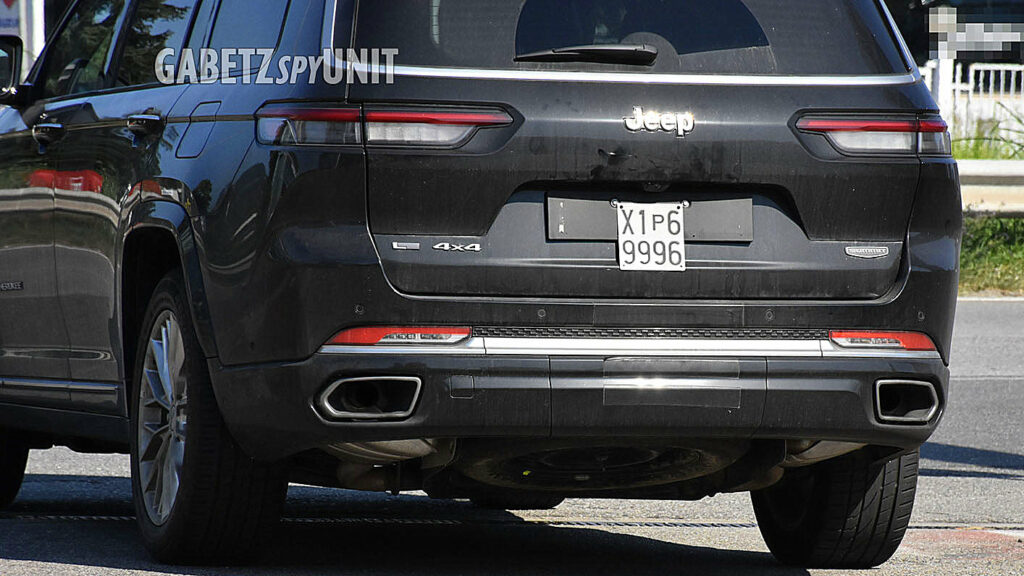 CAUGHT: Right-Hand-Drive (RHD) Jeep® Grand Cherokee L: - MoparInsiders