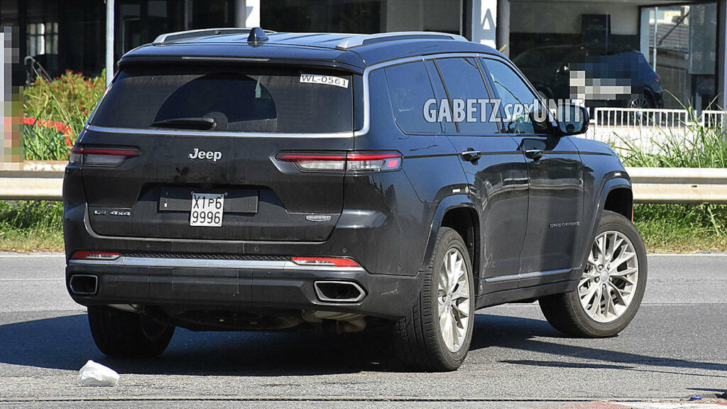 CAUGHT: Right-Hand-Drive (RHD) Jeep® Grand Cherokee L: - MoparInsiders