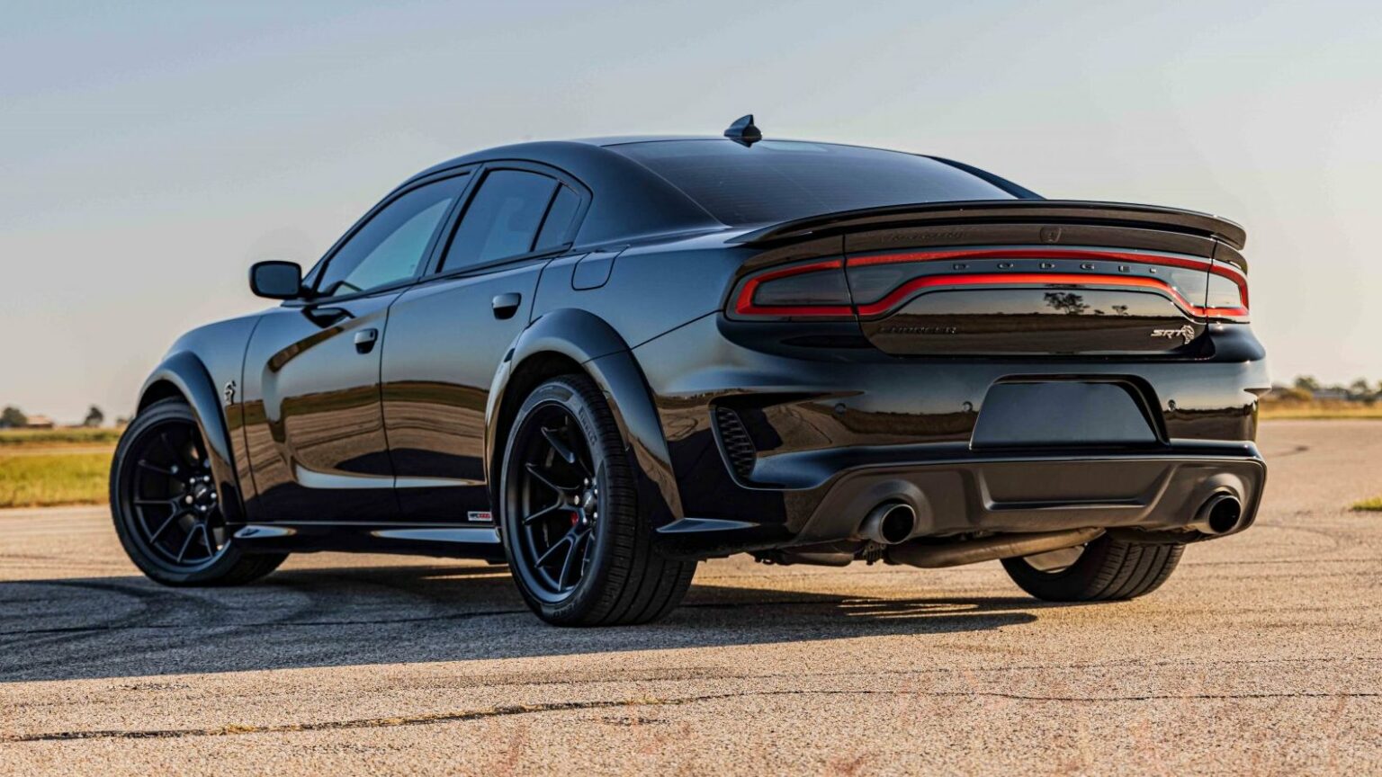 VICIOUS! 1,000 Horsepower Charger SRT Hellcat Redeye From Hennessey ...