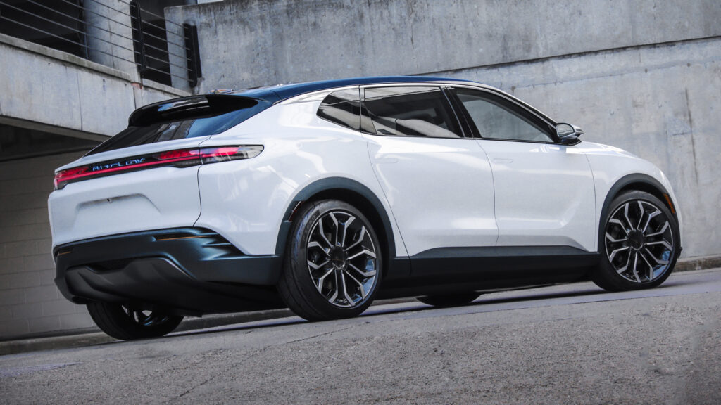 Chrysler Says New Crossover Concept Will Be Shown Next Year - MoparInsiders