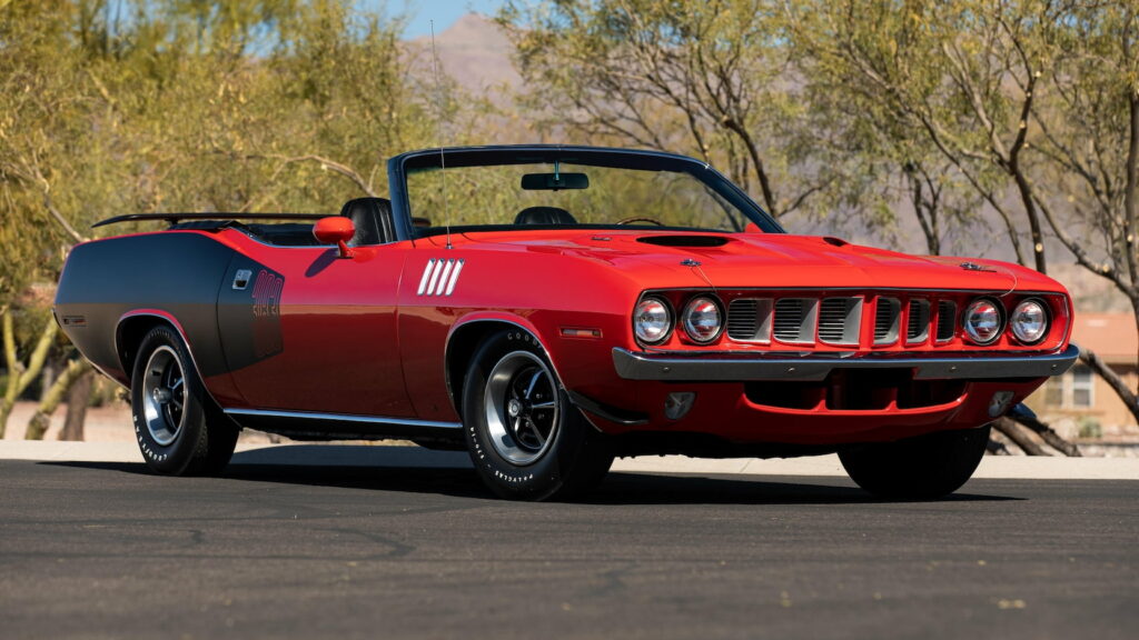 AUCTION: This Beautiful 1971 Plymouth Cuda Convertible Crosses The ...