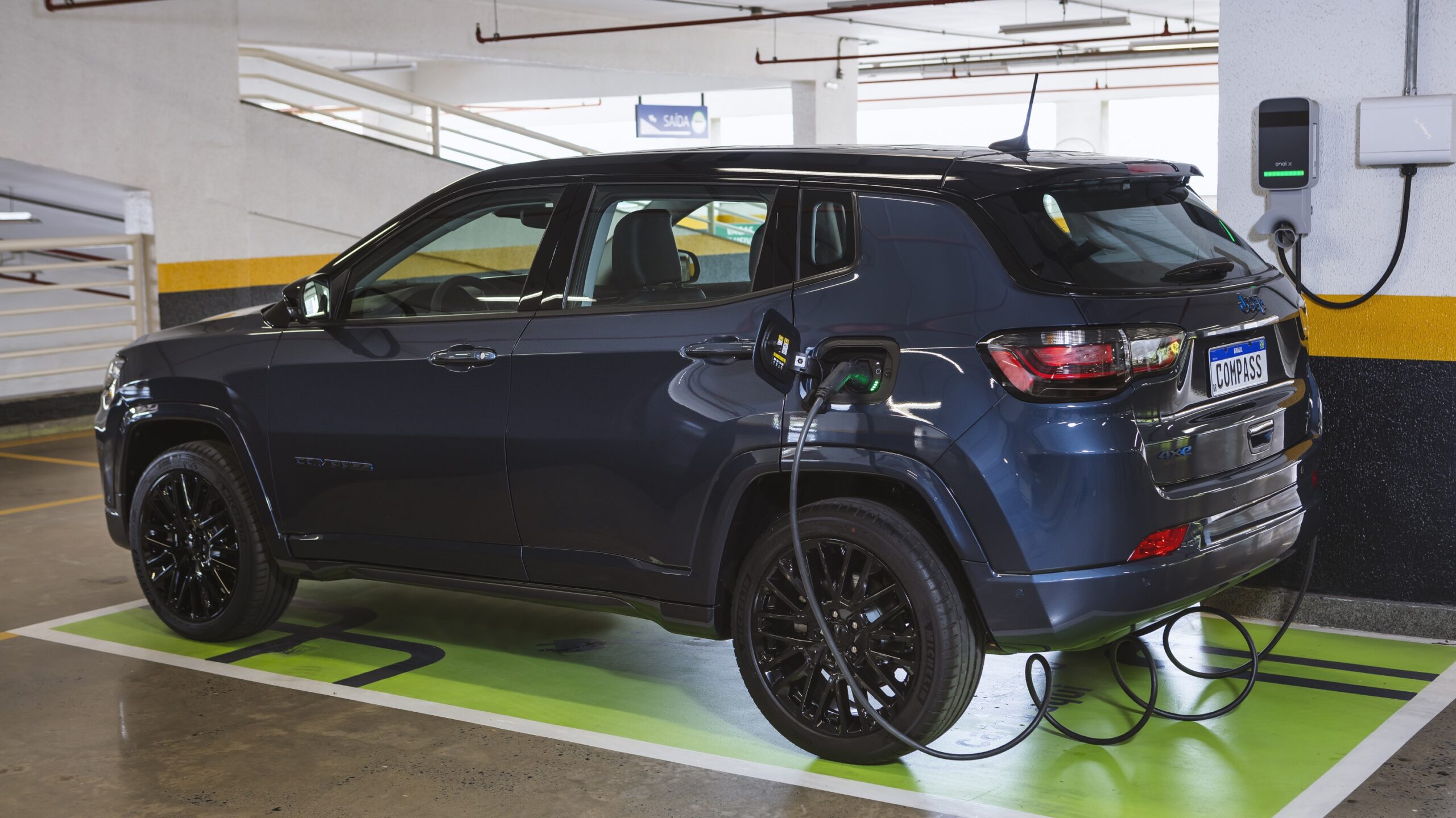 Jeep® Brazil Prepares for 2025 Compass Powertrain Overhaul
