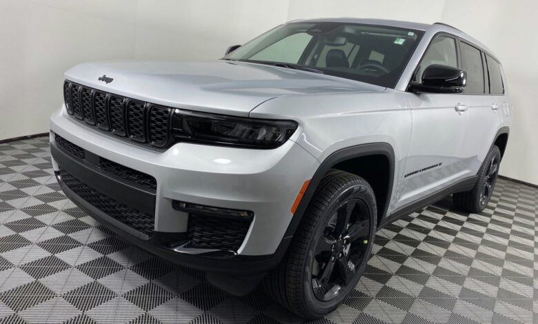 The New 2022 Jeep® Grand Cherokee L Limited Black Arrives On Dealers ...