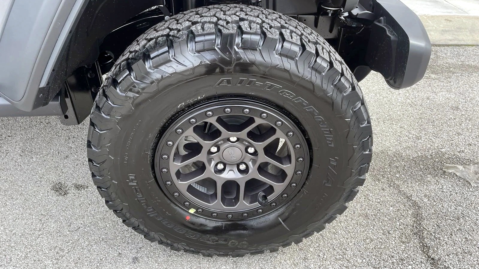 Jeep® Brings Back The High-Tide Model For The 2023 Wrangler Unlimited ...