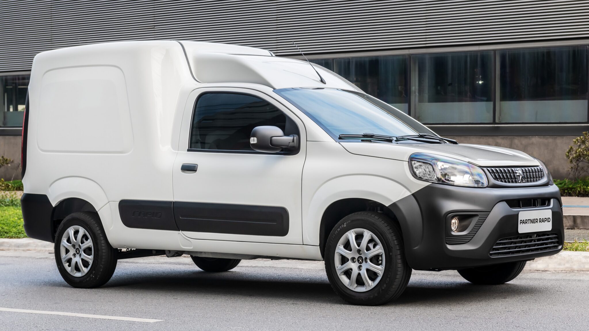 Stellantis Mexico April 2025 Sales Climb on Ram Momentum - MoparInsiders