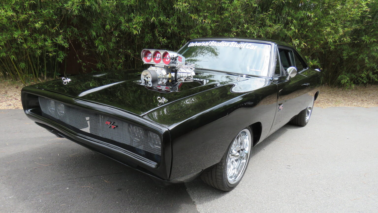 Dom's 1969 Dodge Charger R/T From Furious 7 Goes For $93,500 ...