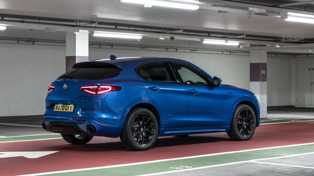 RECALL: 2023 Alfa Romeo Stelvio SUVs For Incorrect Tire Placard ...