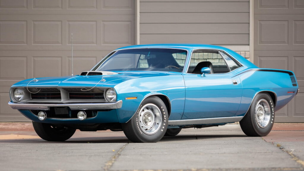 Rare 1975 Plymouth Road Runner Shines on Uncle Tony’s Garage ...