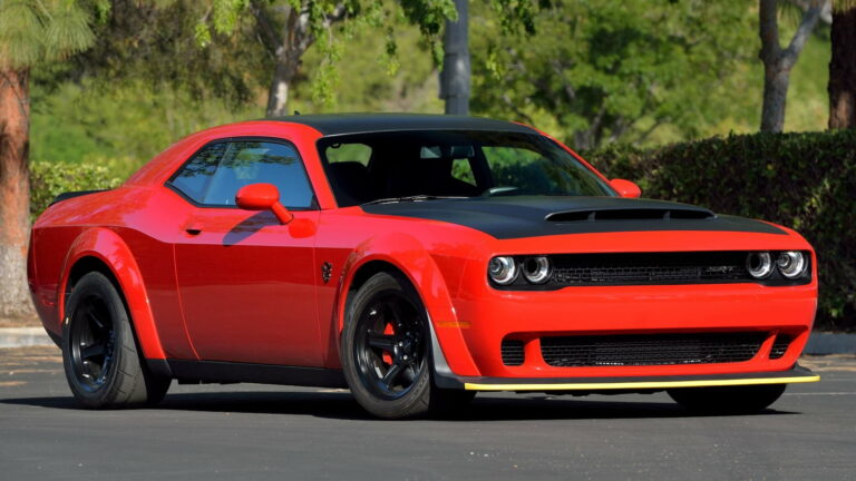 This Challenger SRT Demon Is Going To Auction With Only 565 Miles On ...