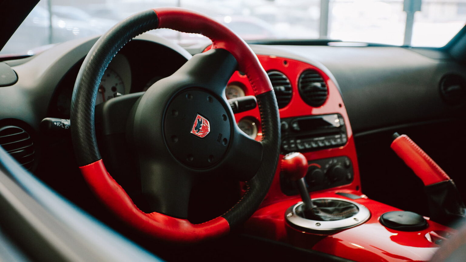 AUCTION: This 2006 Dodge Viper SRT-10 Coupe VCA Edition Only Has 2,049 ...