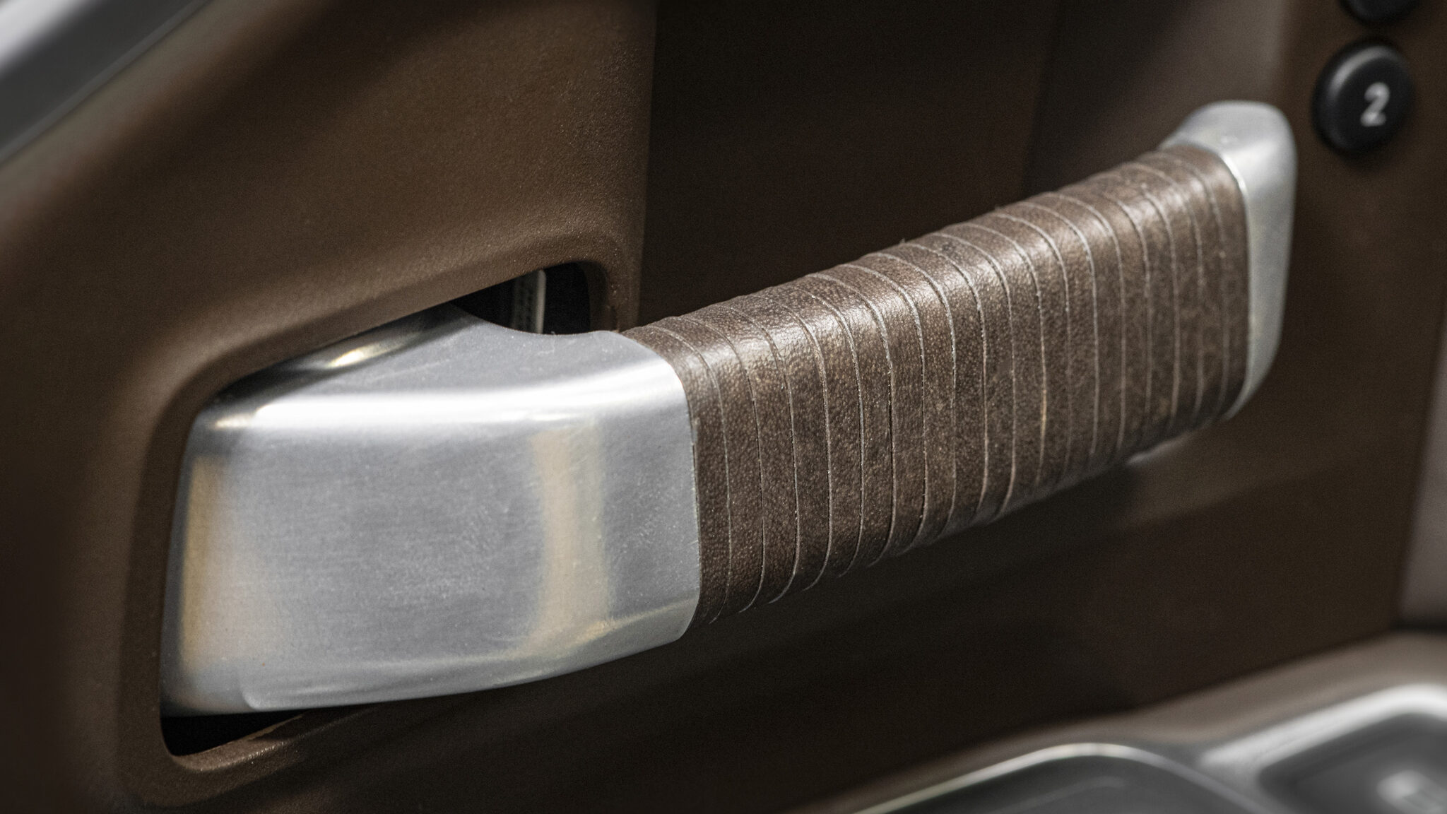 Ram Design Studio Creates One-Of-A-Kind 2500 "Traveller" For Chris ...