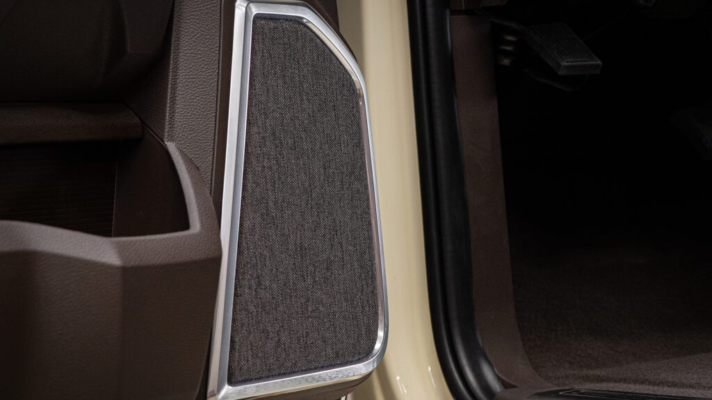 Ram Design Studio Creates One-Of-A-Kind 2500 "Traveller" For Chris ...