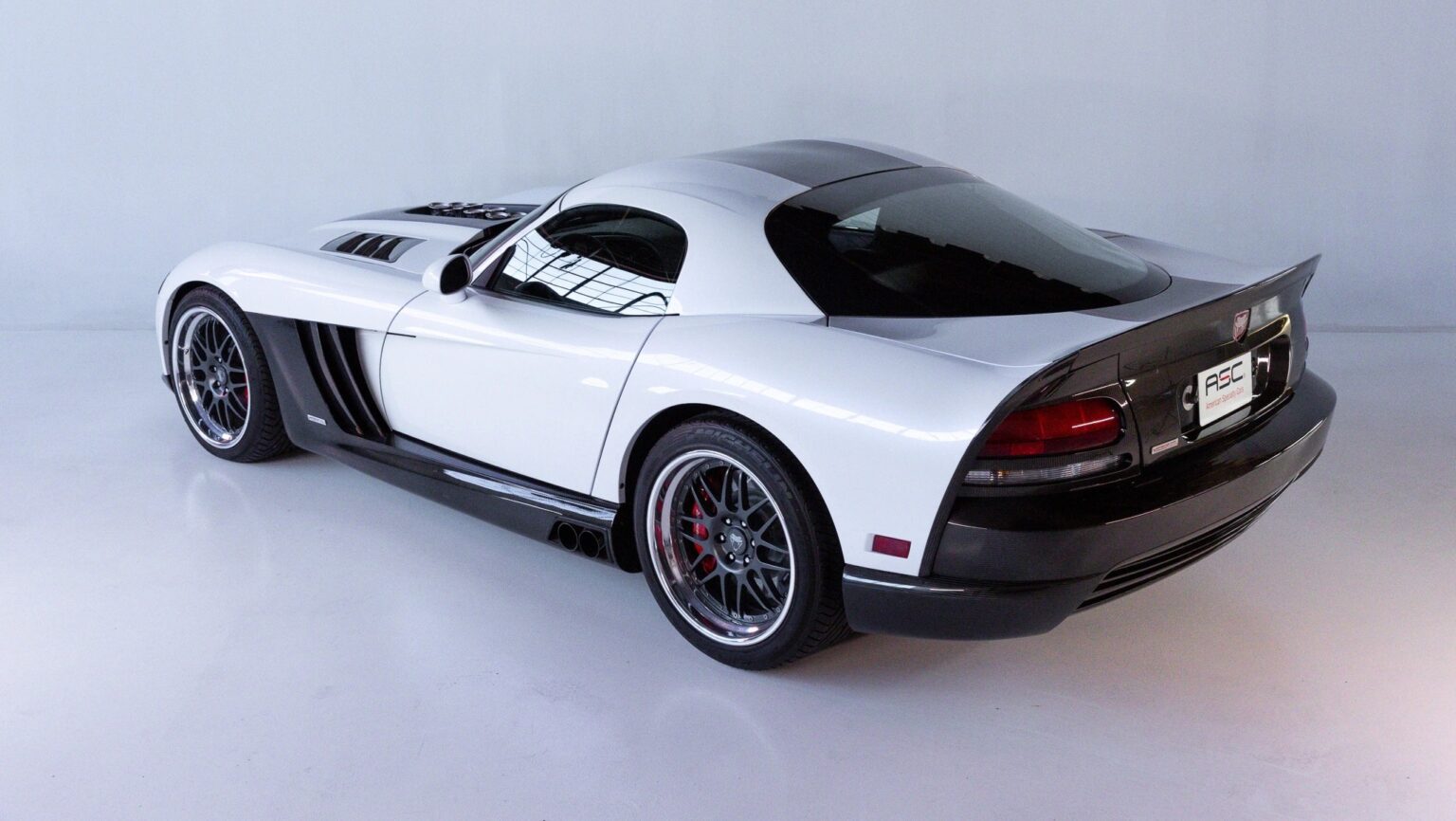 AUCTION: 1-Of-1 2006 Dodge Viper ASC McLaren Diamondback Concept ...