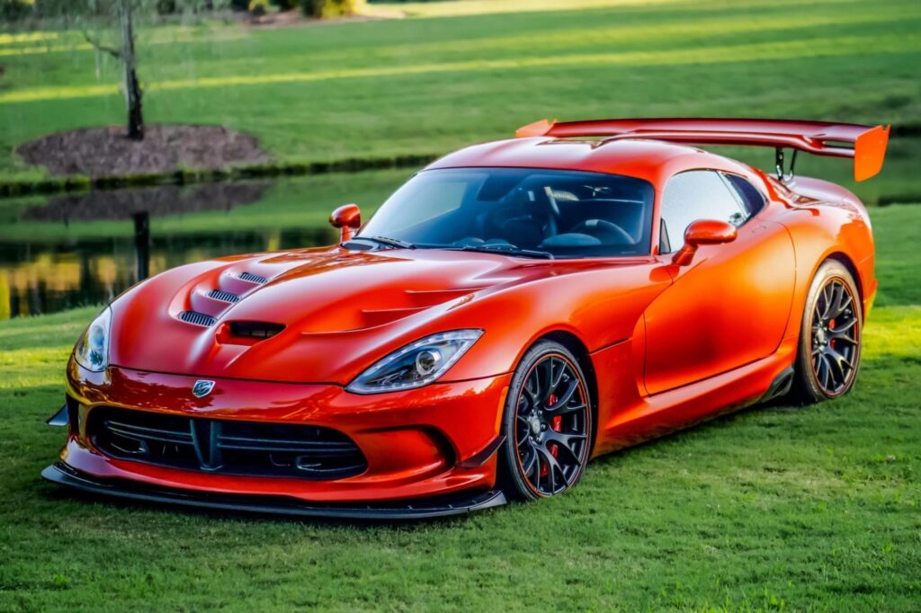 AUCTION: 34-Mile 2016 Dodge Viper ACR In Stryker Orange! - MoparInsiders