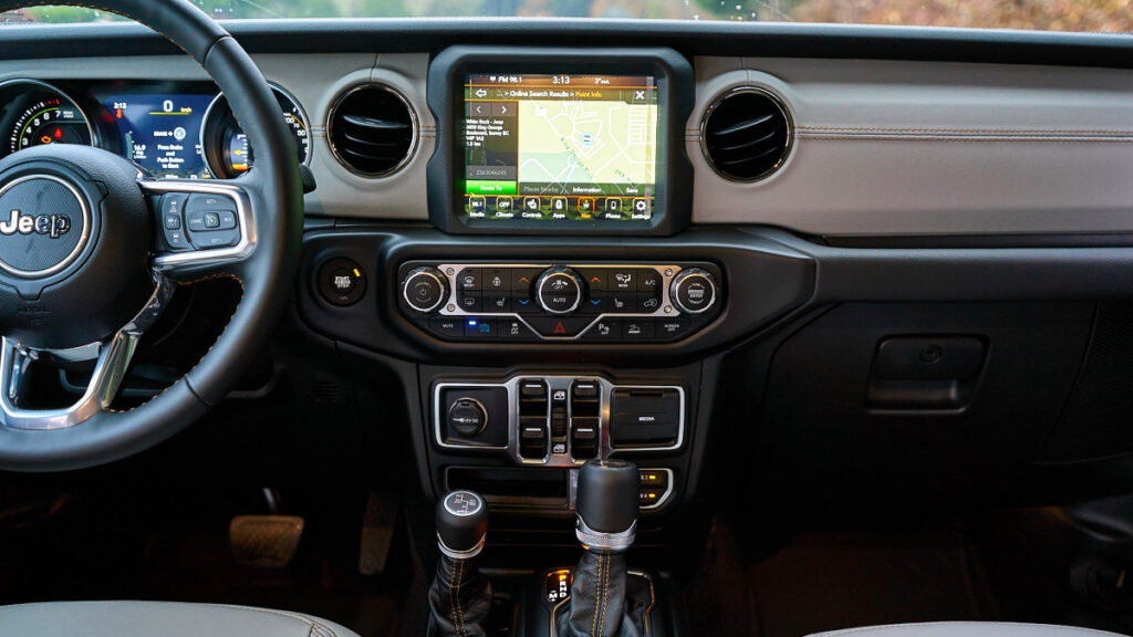 QUICK LOOK: 2023 Jeep® Wrangler Unlimited High Altitude 4xe ...
