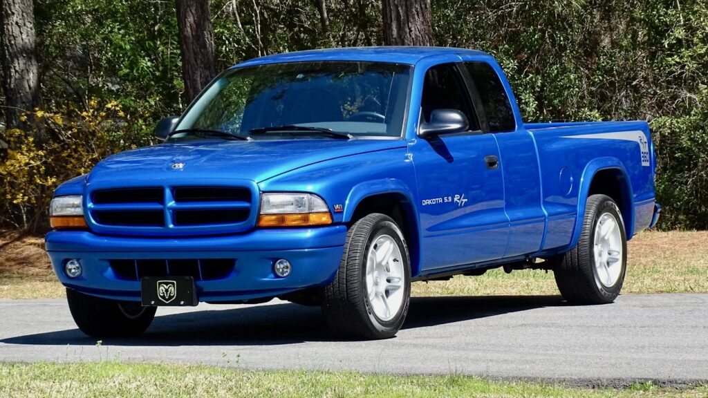 AUCTION: 4,600-Mile 1998 Dodge Dakota 5.9 R/T Club Cab - MoparInsiders