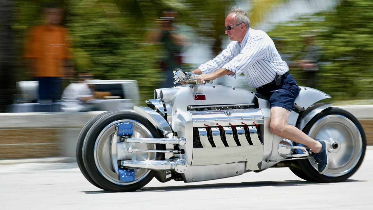 Looking Back At The 500 Horsepower Dodge Tomahawk Concept - MoparInsiders