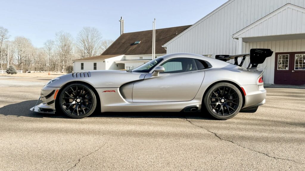 AUCTION: 7K-Mile 2017 Dodge Viper GTC ACR Extreme - MoparInsiders