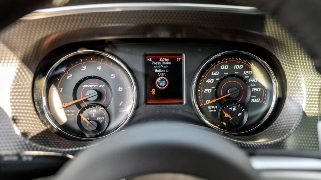 AUCTION: 2,200-Mile 2014 Dodge Charger SRT8 392 Appearance Package ...