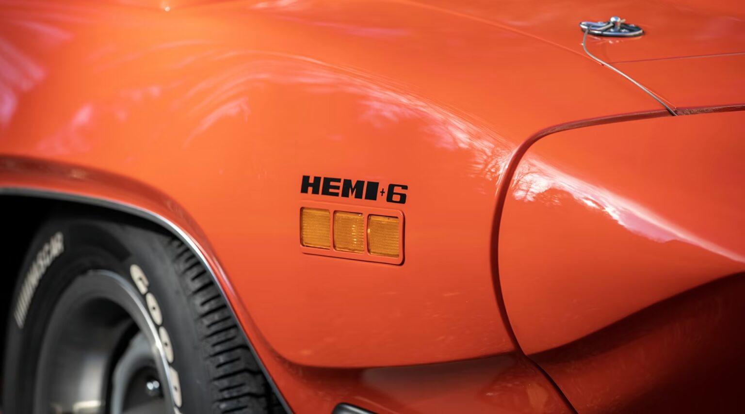 Custom 1971 Plymouth HEMI® Superbird Going To Mecum