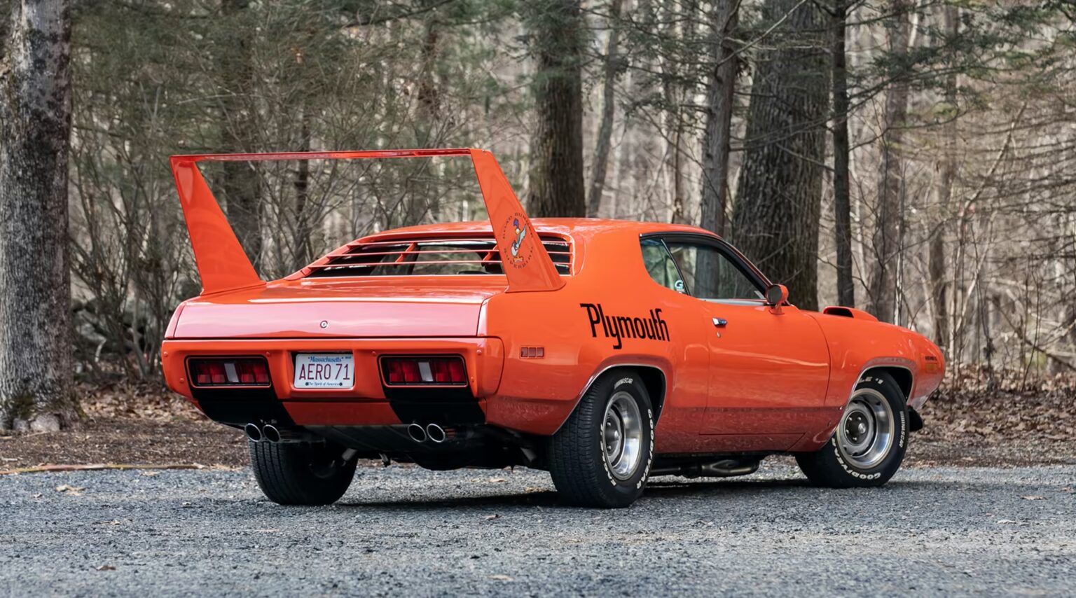 Custom 1971 Plymouth HEMI® Superbird Going To Mecum