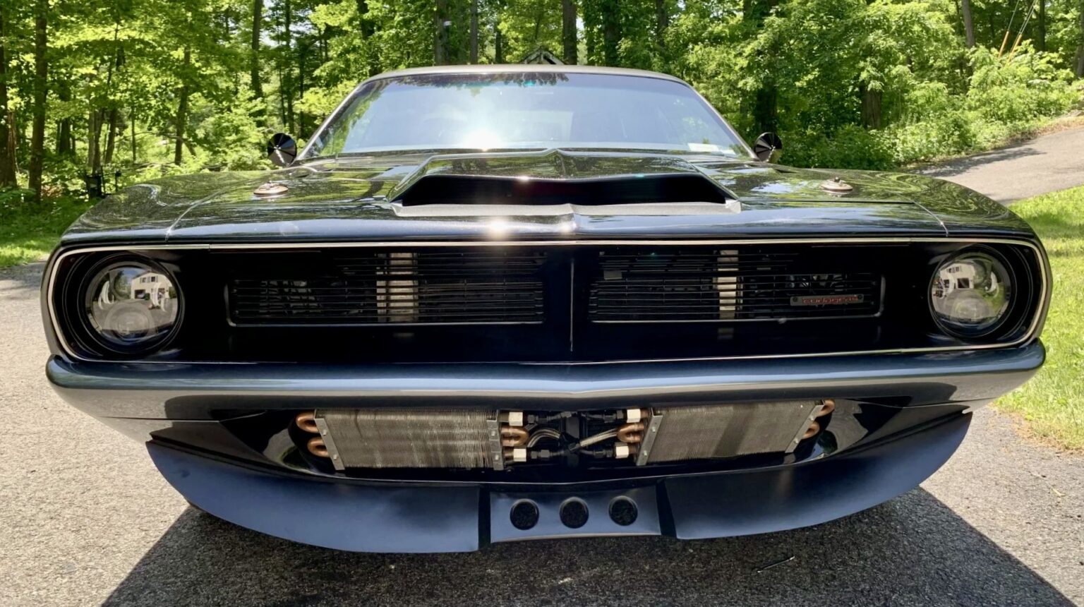 AUCTION: Viper-Powered Custom 1970 Plymouth Barracuda