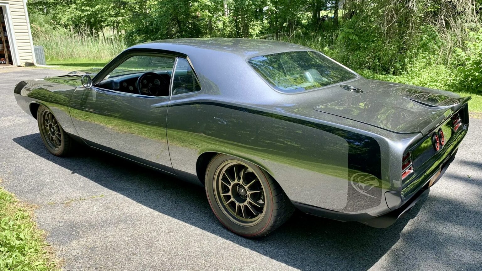 AUCTION: Viper-Powered Custom 1970 Plymouth Barracuda