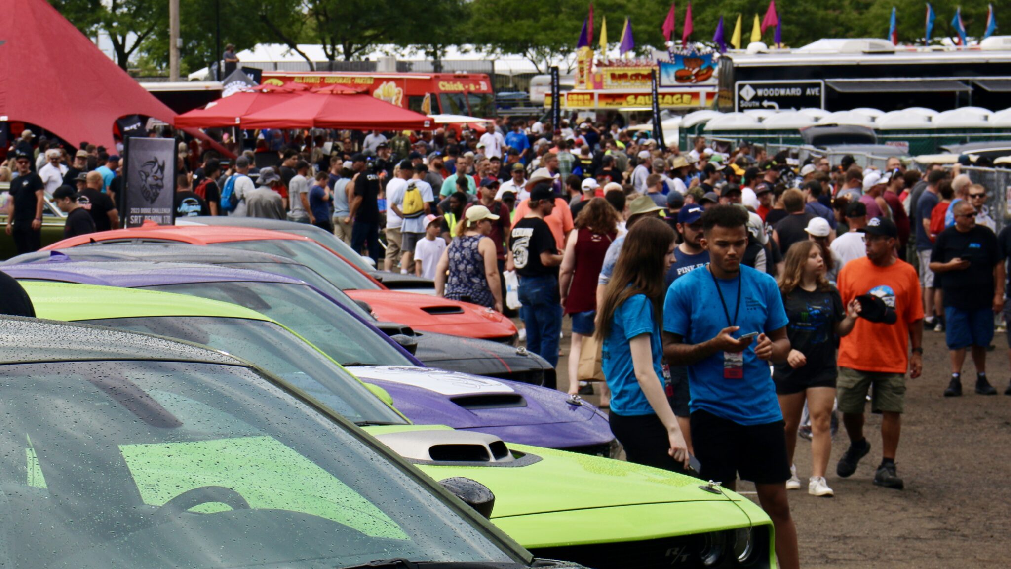 Roadkill Nights Returns to Pontiac for Racing Action - MoparInsiders