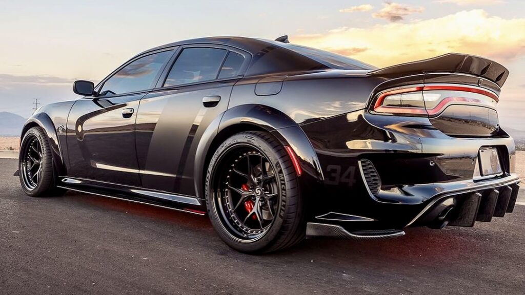 Check Out Shaq's Custom Charger SRT HELLCAT Redeye!