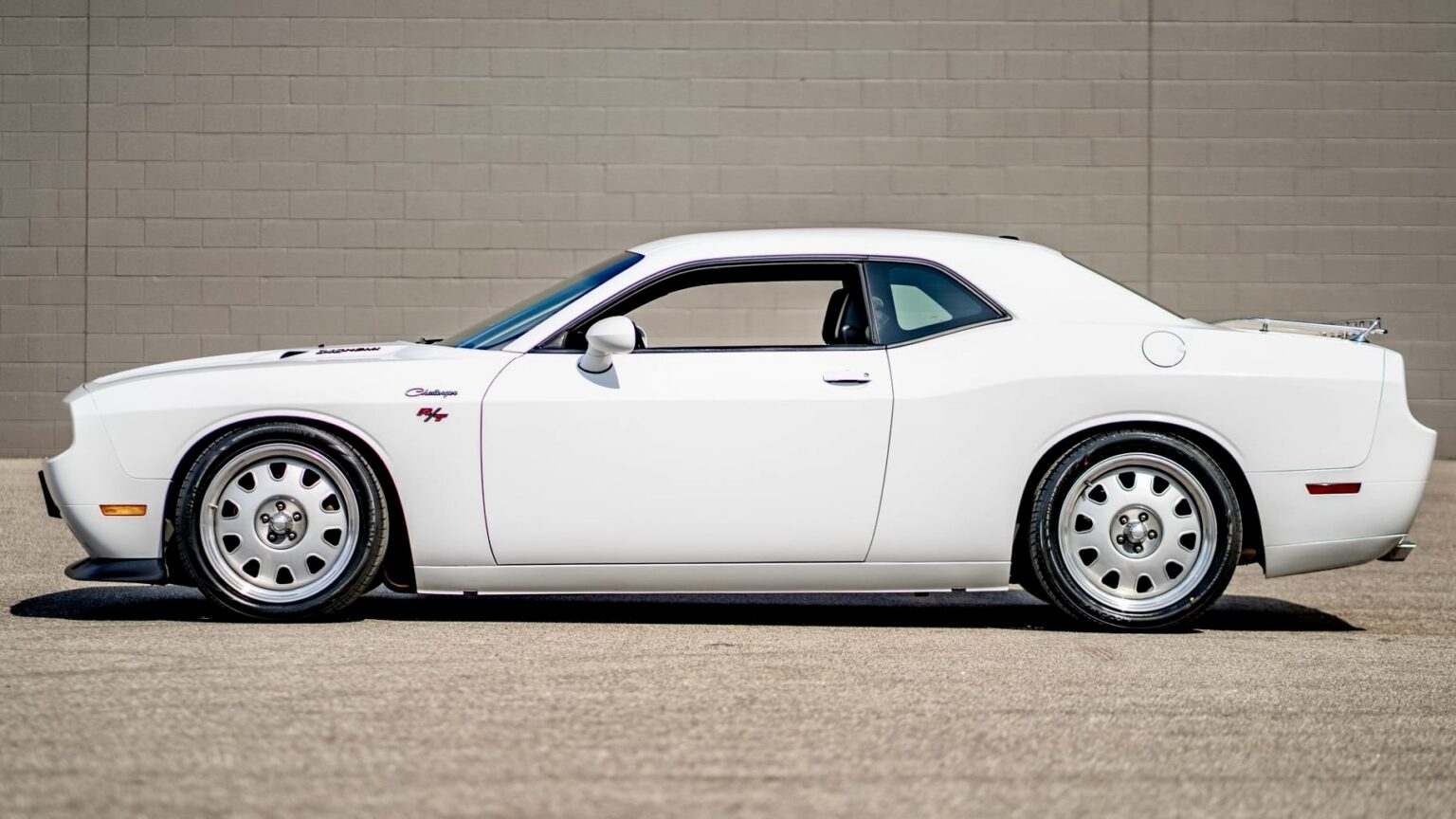 Modern-Take On The Iconic Vanishing Point Dodge Challenger R/T