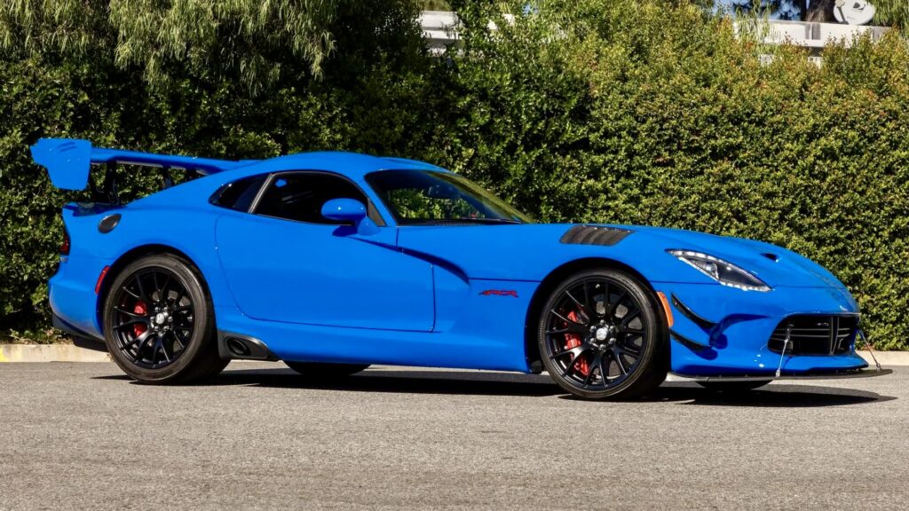 Why Dodge Needs to Bring Back the Viper - MoparInsiders