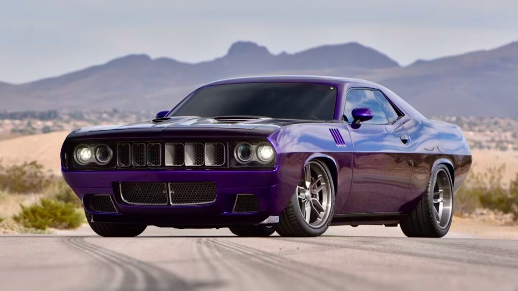 Check Out This Custom Carbon-Fiber-Bodied Cuda Hellcat Redeye ...