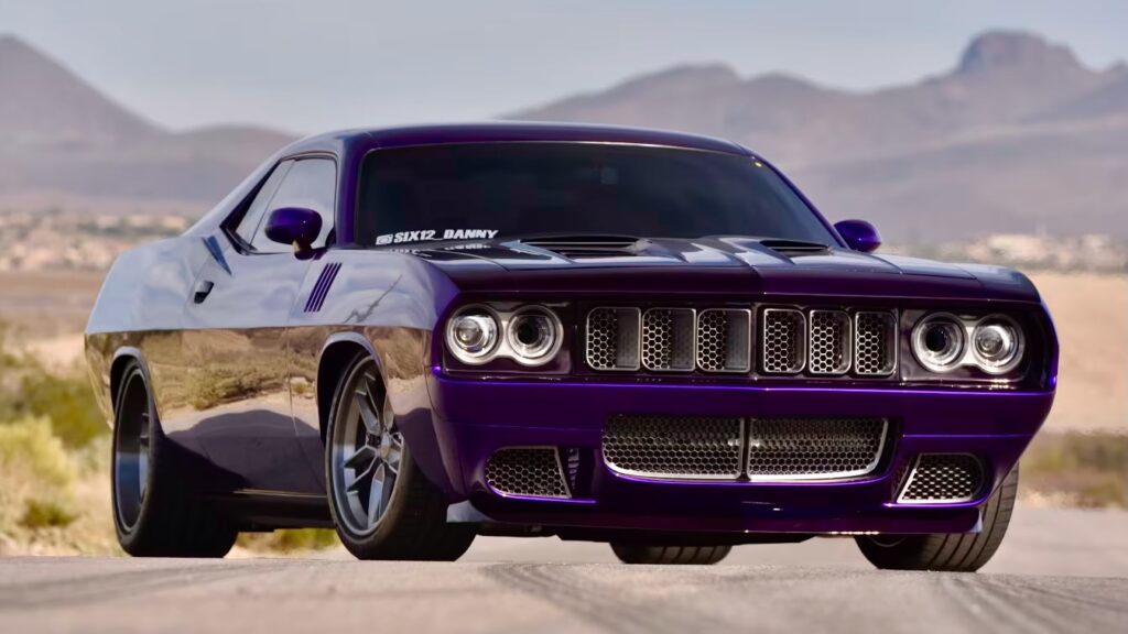 Check Out This Custom Carbon-Fiber-Bodied Cuda Hellcat Redeye ...