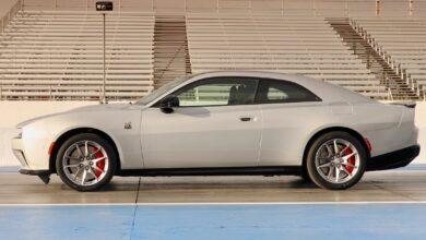 Dodge Guides Show Details On Charger Daytona First Editions