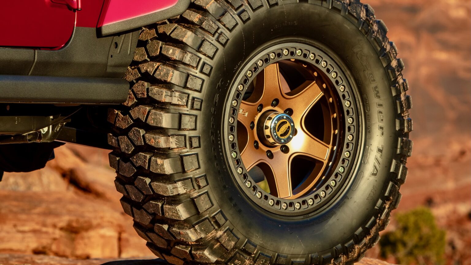 Jeep® Introduces New Wrangler Low Down Concept For EJS2024