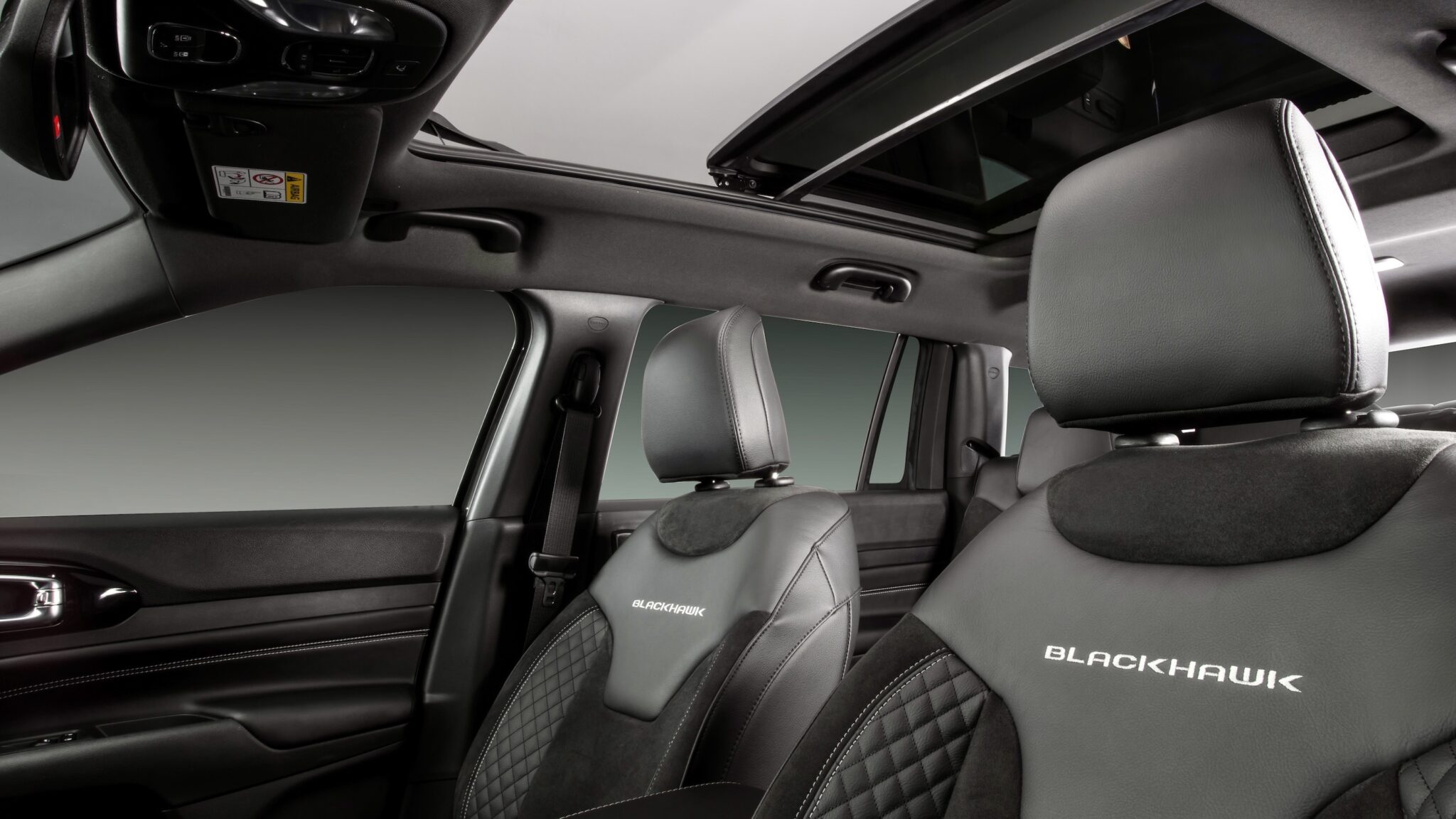 2025 Jeep Commander Wins Best Large Suv Award Again Moparinsiders