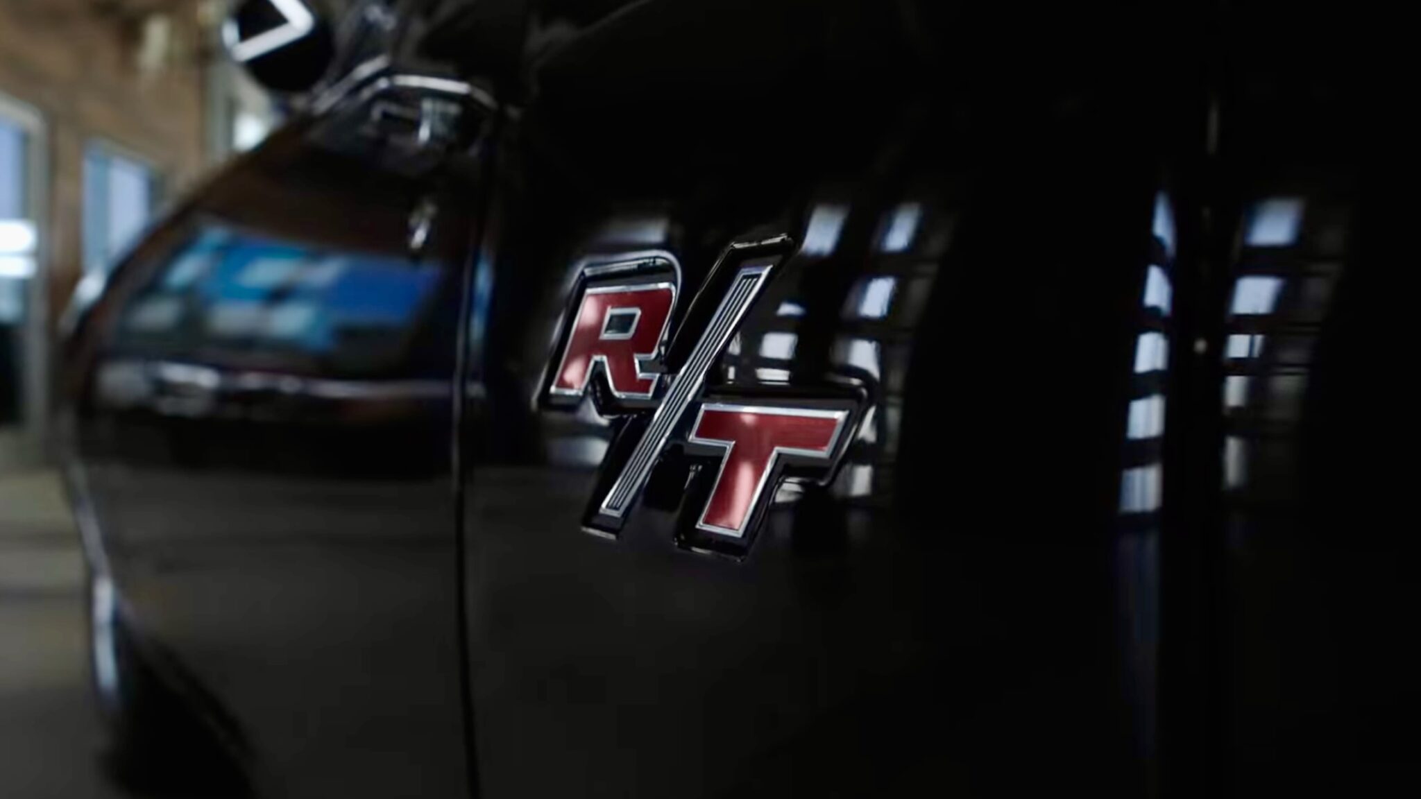 Bill Goldberg Shows Off His 1970 Dodge Coronet R/T 440 | MoparInsiders