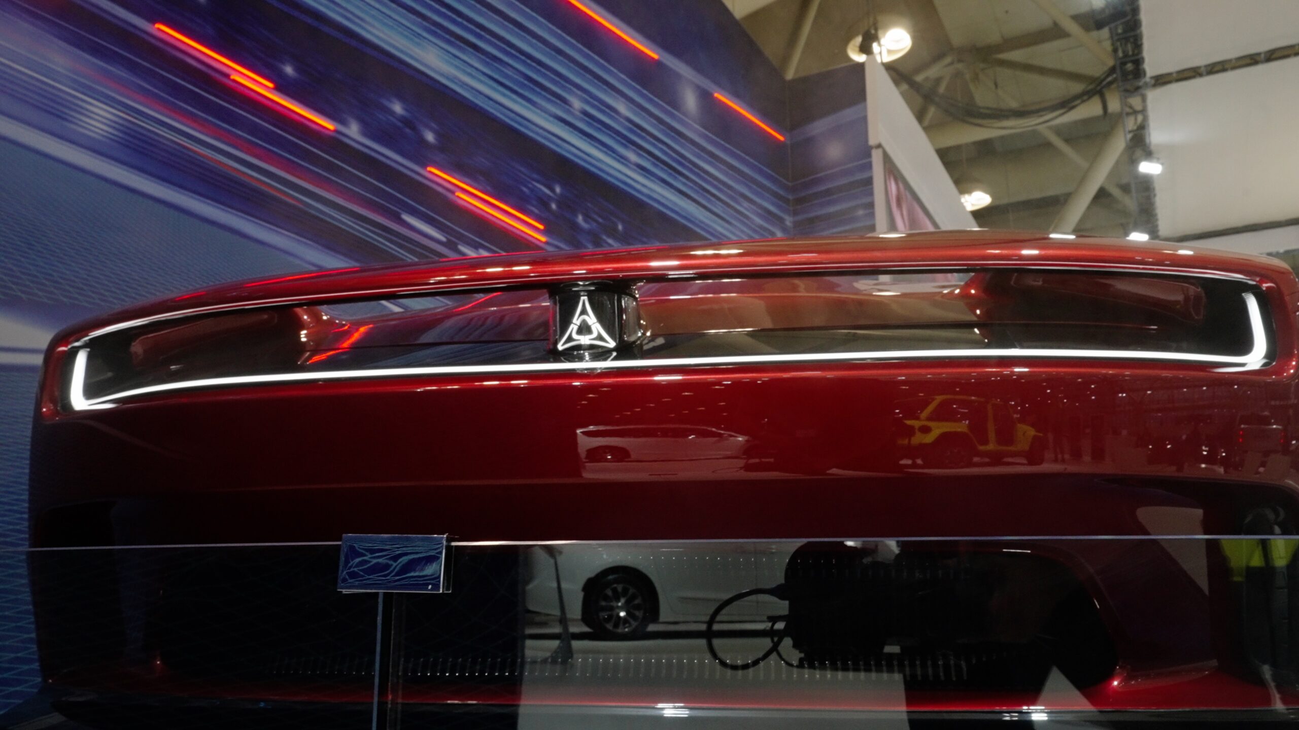 Dodge Patents Active Aero Solution For Charger Daytona R-Wing ...