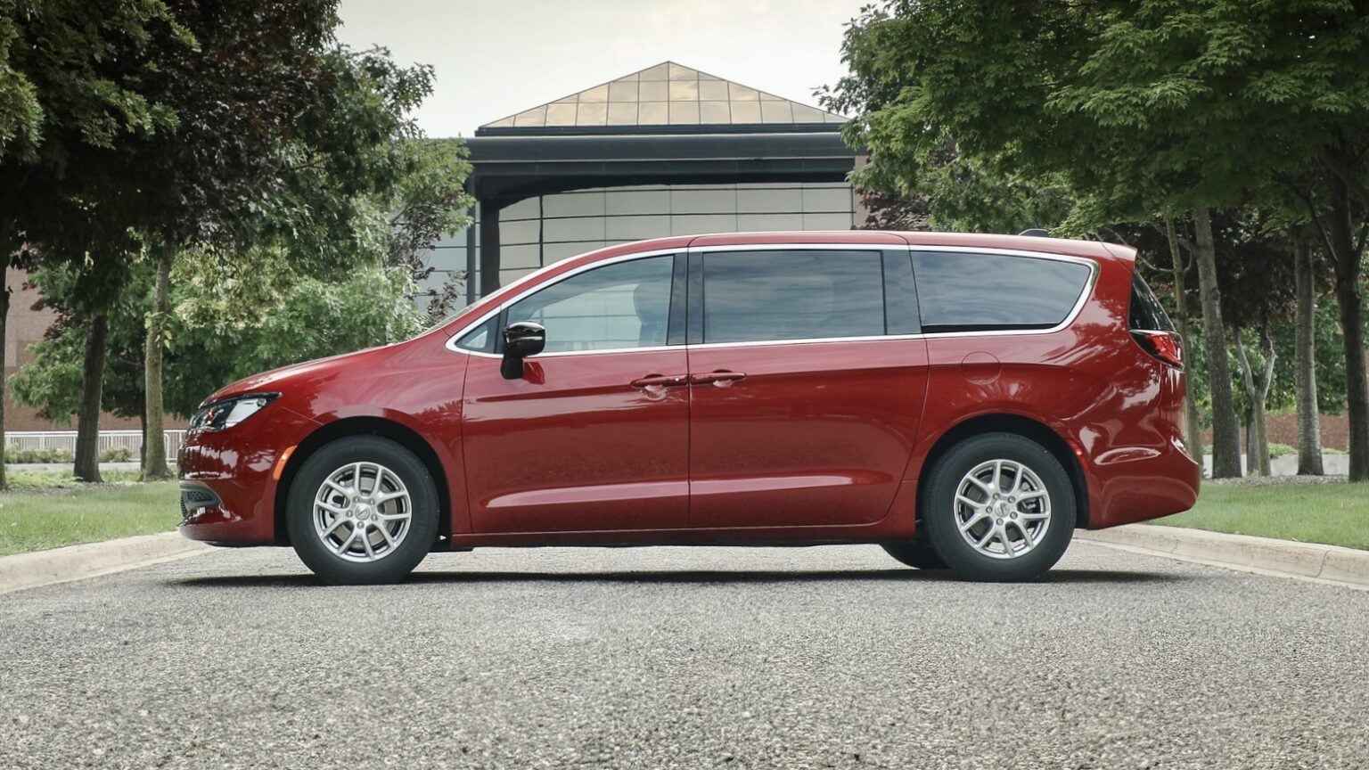 The Chrysler Voyager Is Back for 2026: Overview - MoparInsiders
