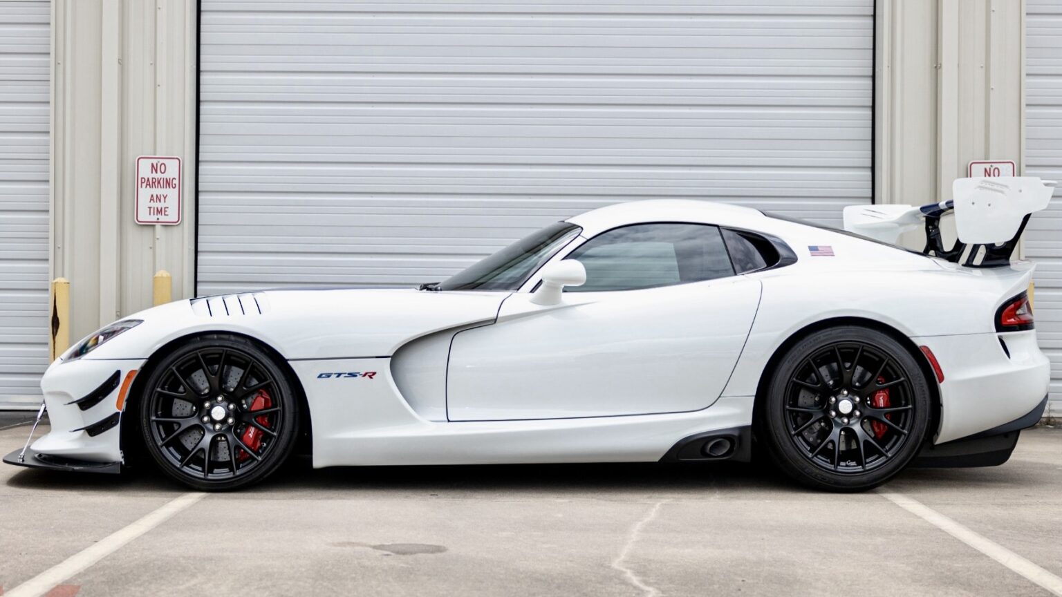 FOR SALE: 2017 Dodge Viper GTS-R Commemorative Edition