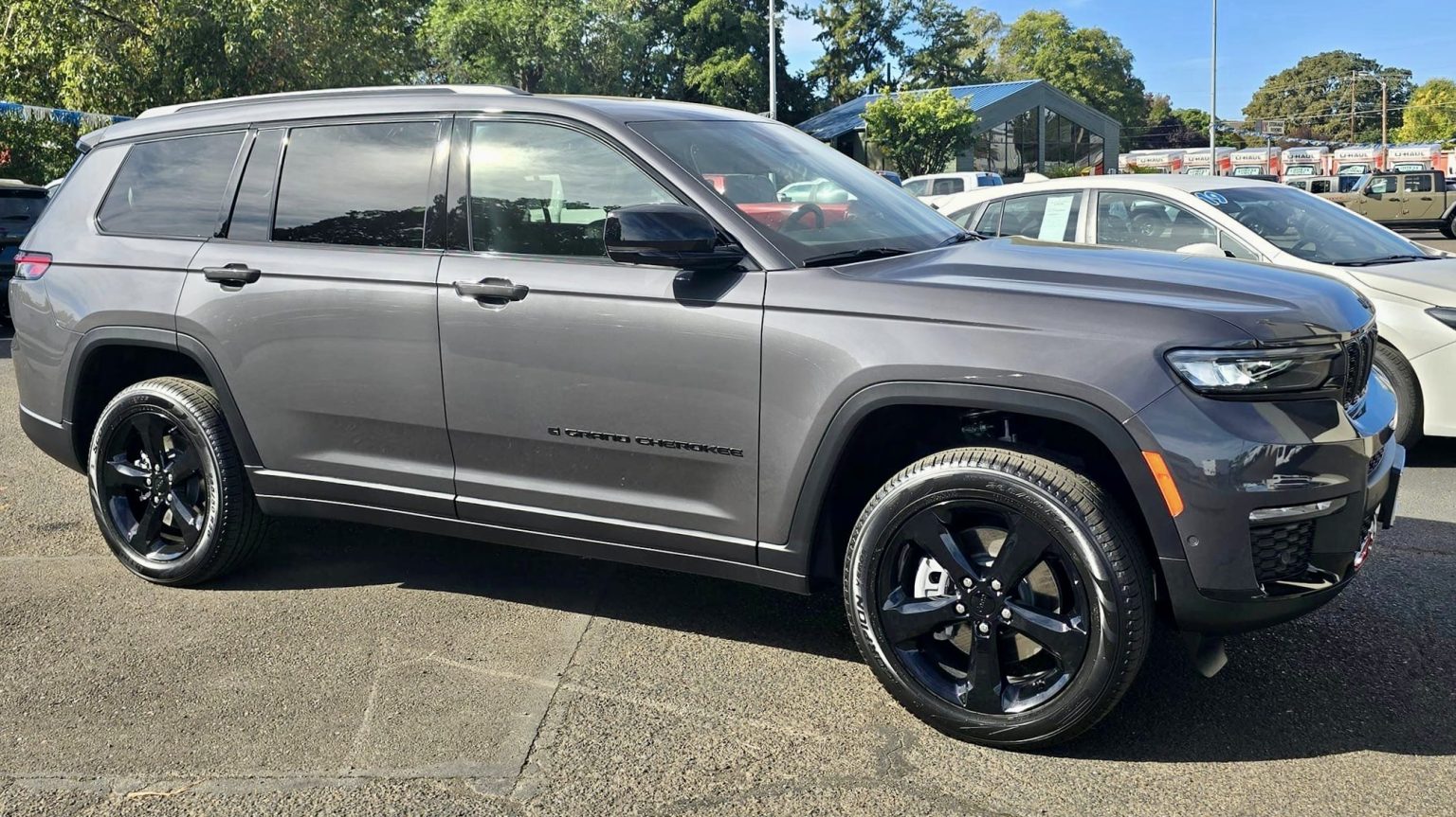 Stellantis Announces Temporary Production Halt at Detroit Assembly ...