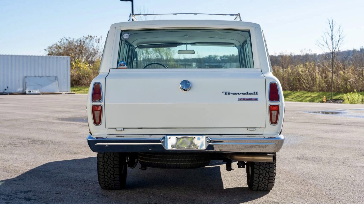 Custom HEMI® 1969 International Harvester Travelall - MoparInsiders